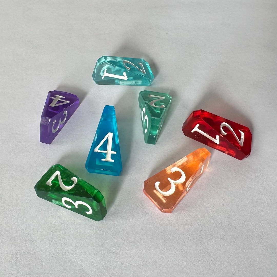 D4 Dice, Unique Facet Shaped, Fantasy Dnd Prop, Great for Use in Spell ...