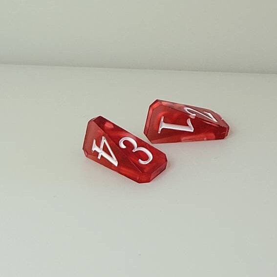 D4 Dice, Unique Facet Shaped, Fantasy Dnd Prop, Great for Use in Spell ...