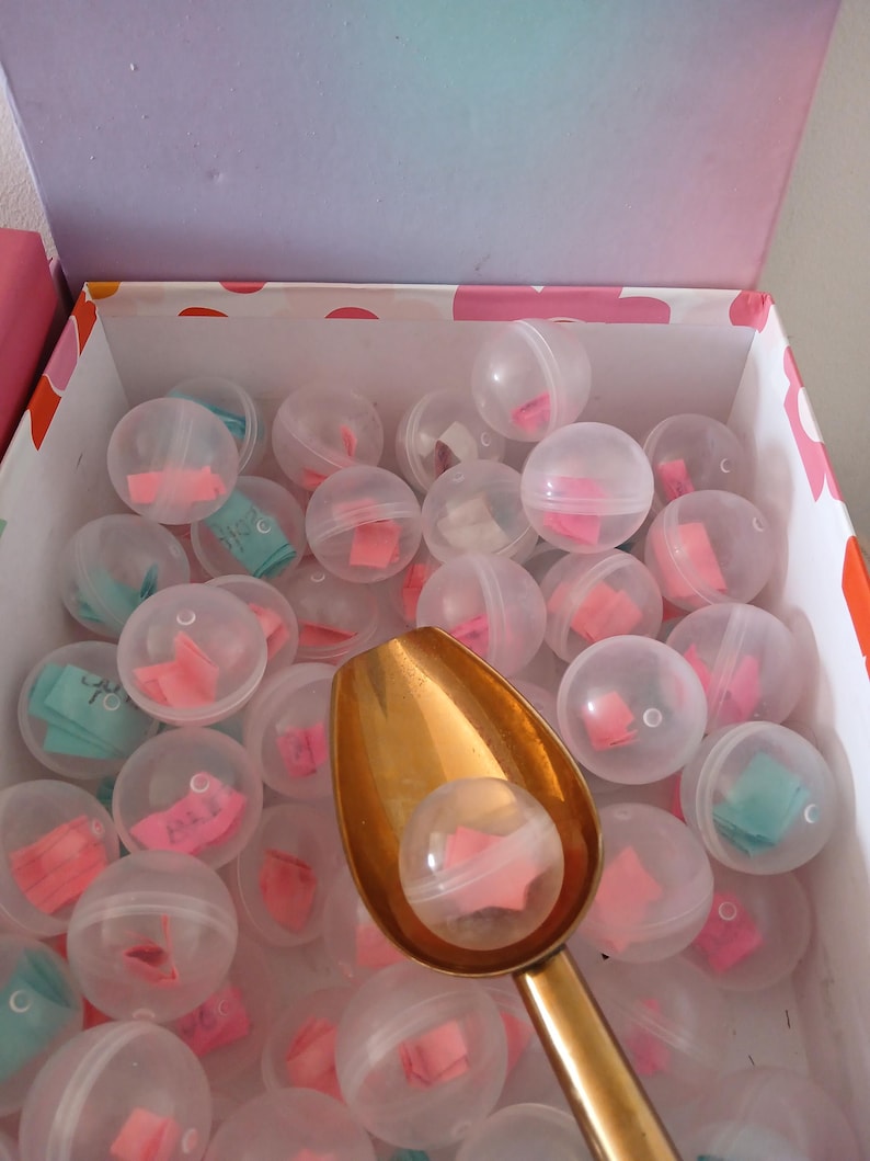 LIMITED ED. Lucky Scoops Create the Ultimate Gift Basket With Mini ...