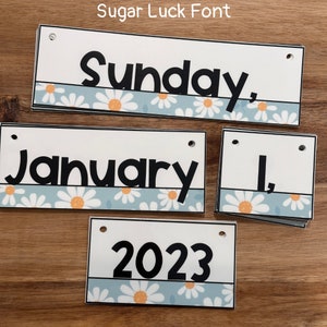 CLASSROOM FLIP CALENDAR | Flower Classroom Decor | Daisy Classroom ...