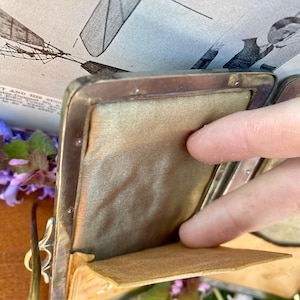 1800s 1900s Victorian Floral Wallet / Real Leather Embroidered ...