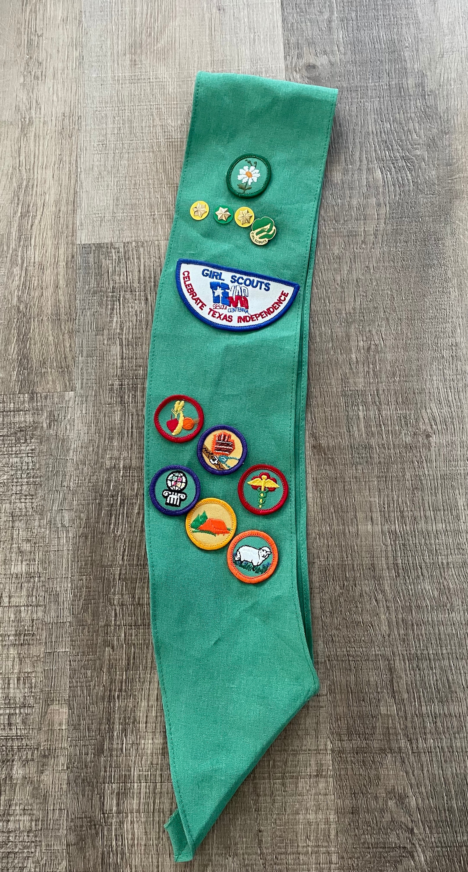 Vintage Girl Scouts Green Sash With Patches and Pins - Etsy