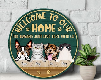 Personalized Pet Round Wooden Sign, Welcome Dog Door Hanger, Custom Dog ...