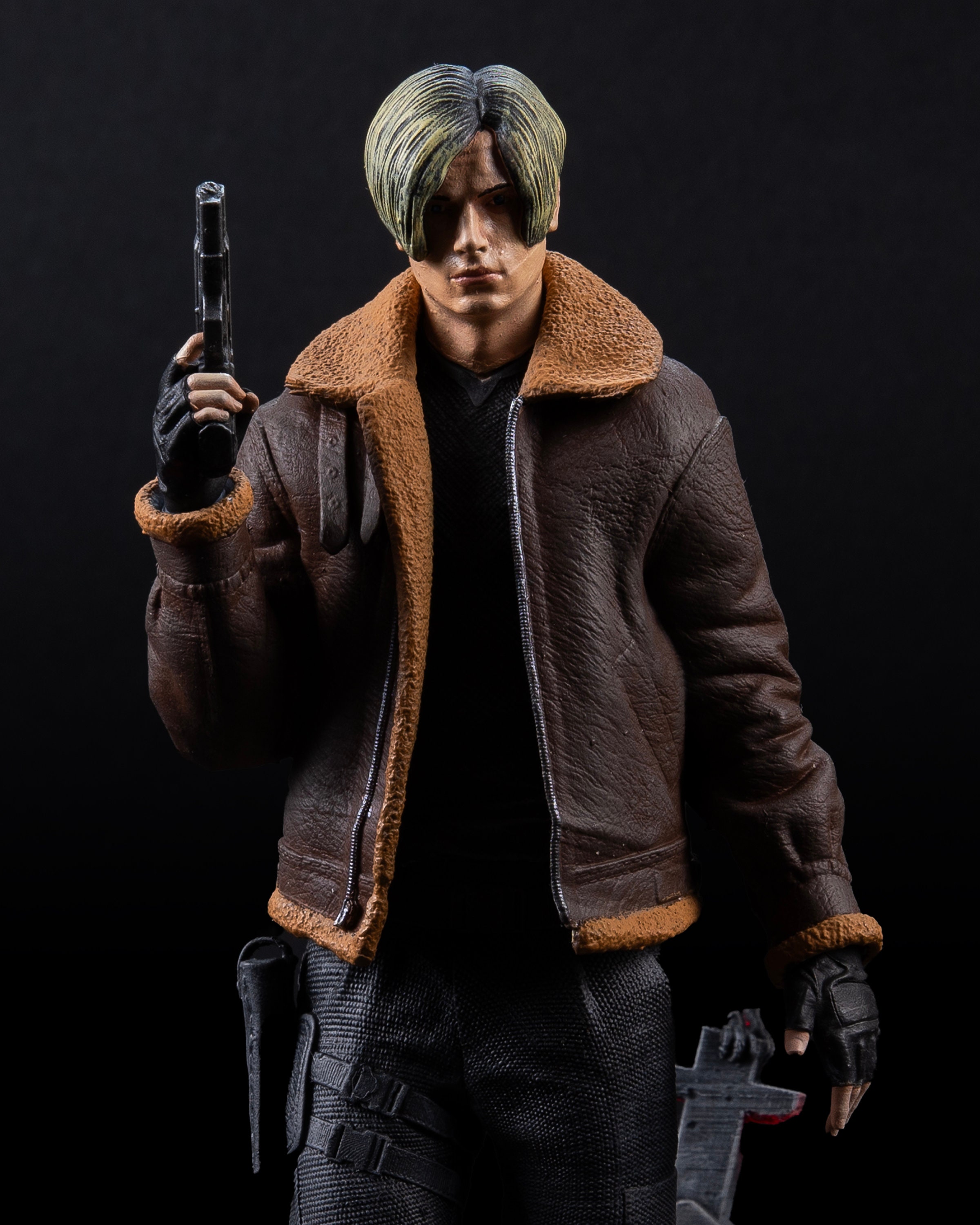 Handmade Leon Scott Kennedy Figure - Iconic Resident Evil Character 3D ...