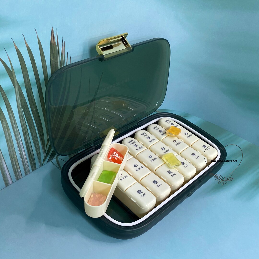 Custom Initials Pill Box, Green Pill Cases, Personalize Medicine Case ...