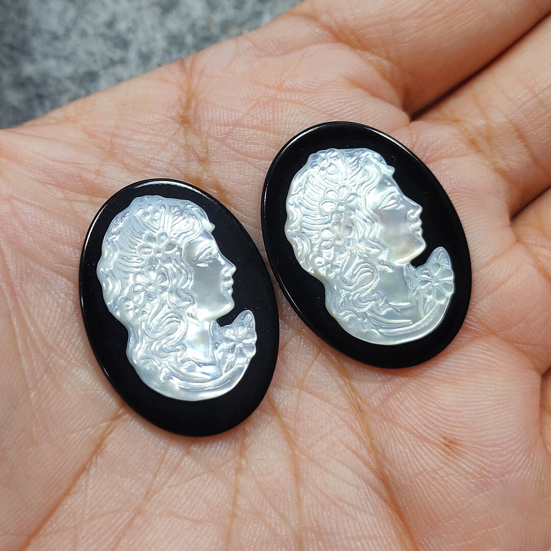2pcs Victorian Lady Cameo, Carved Stone, Victorian Girl Cameo on Black ...