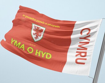 Yma O Hyd Football - Etsy