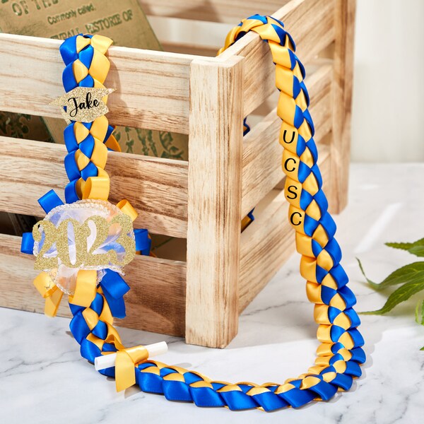 Graduation Lei for High School - Etsy