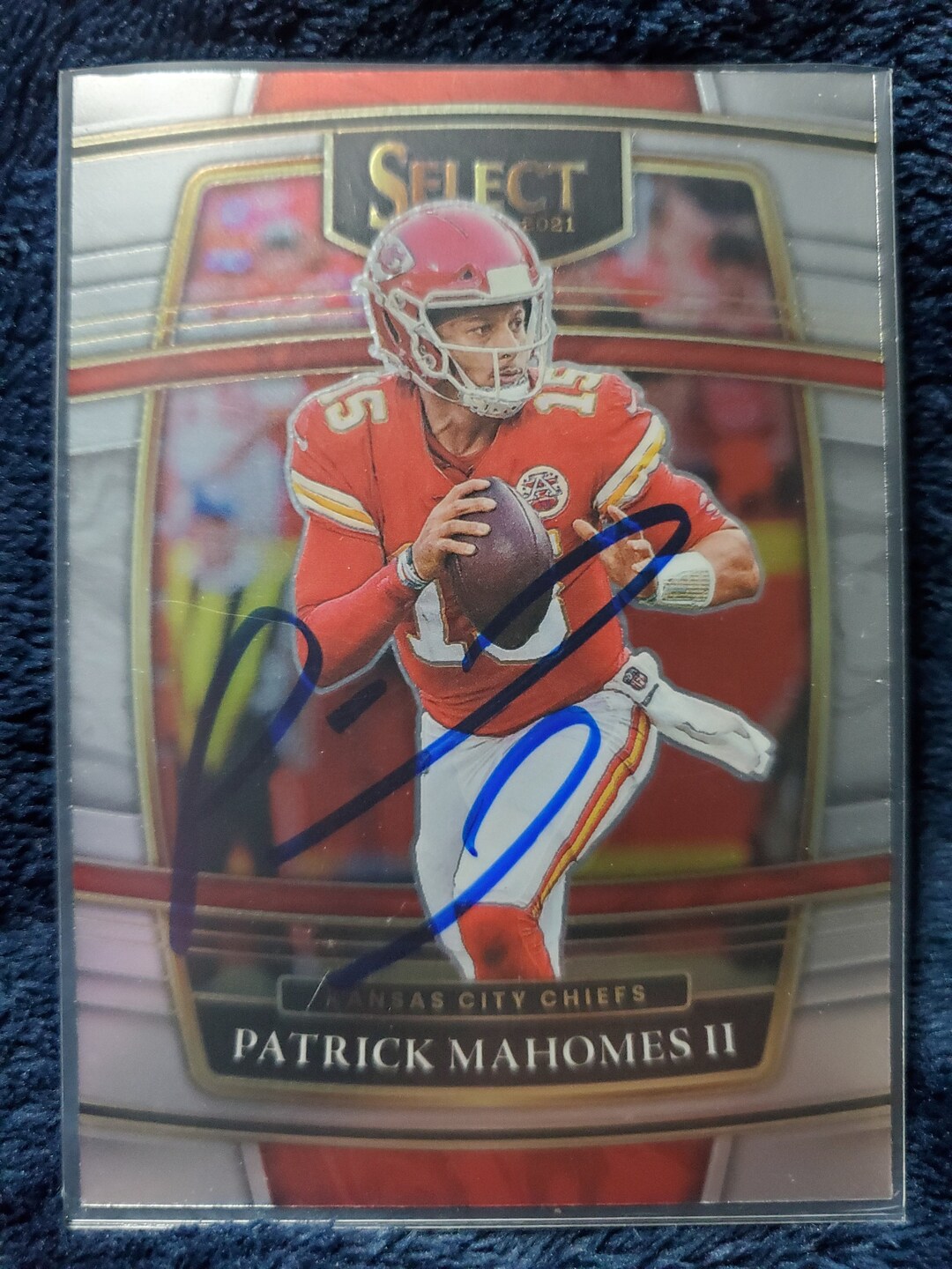 Patrick Mahomes Authentic Hand Signed 2021 Panini Card Autographed ...