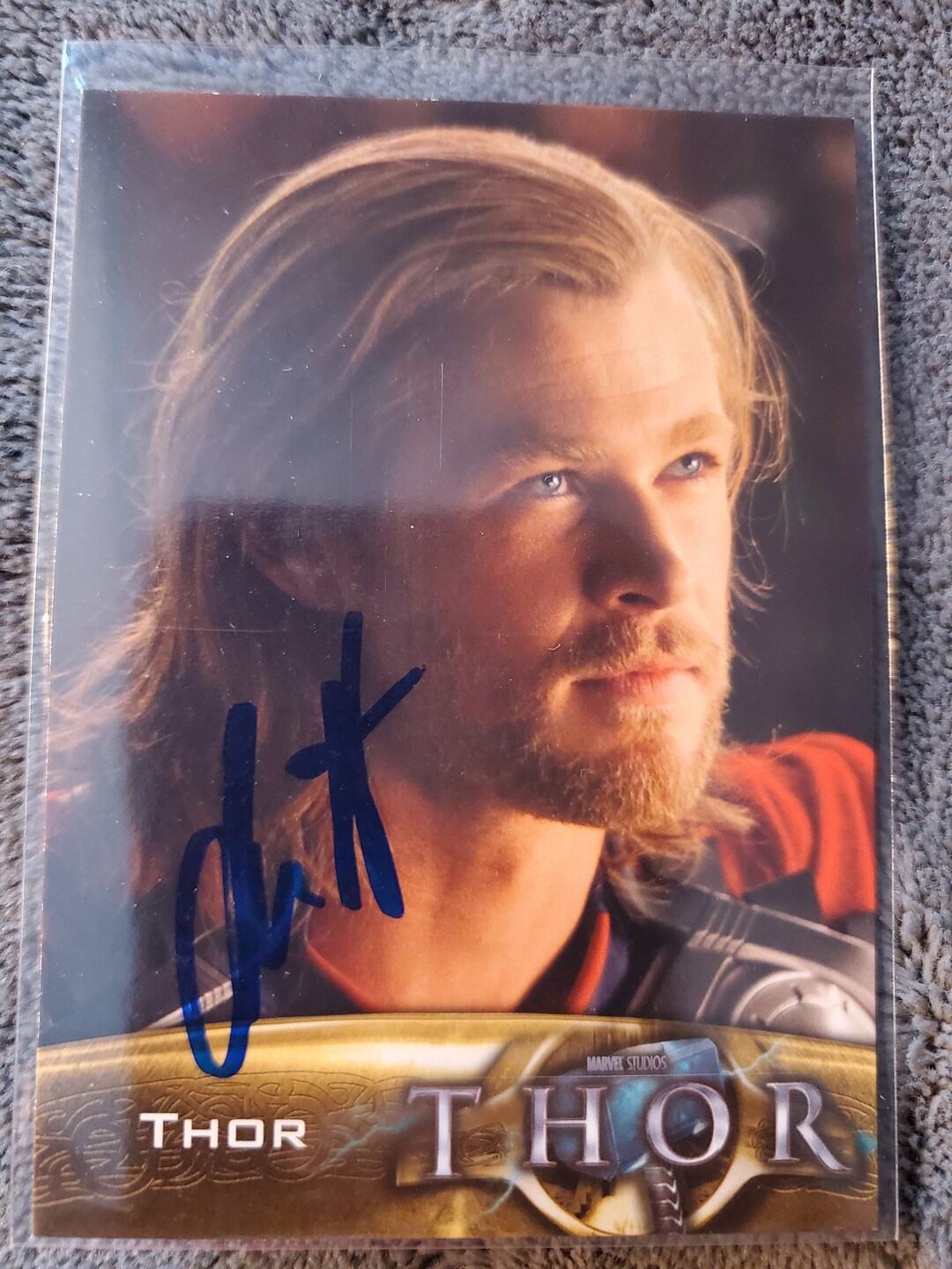 Chris Hemsworth Authentic Hand Signed 2017 Upper Deck Thor Card Marvel ...