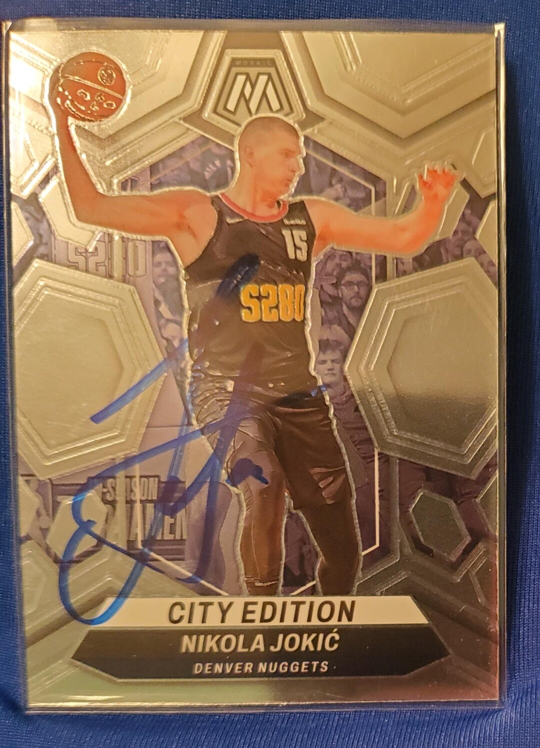 Nikola Jokic Authentic Hand Signed 2023 Panini Prizm Basketball Card ...