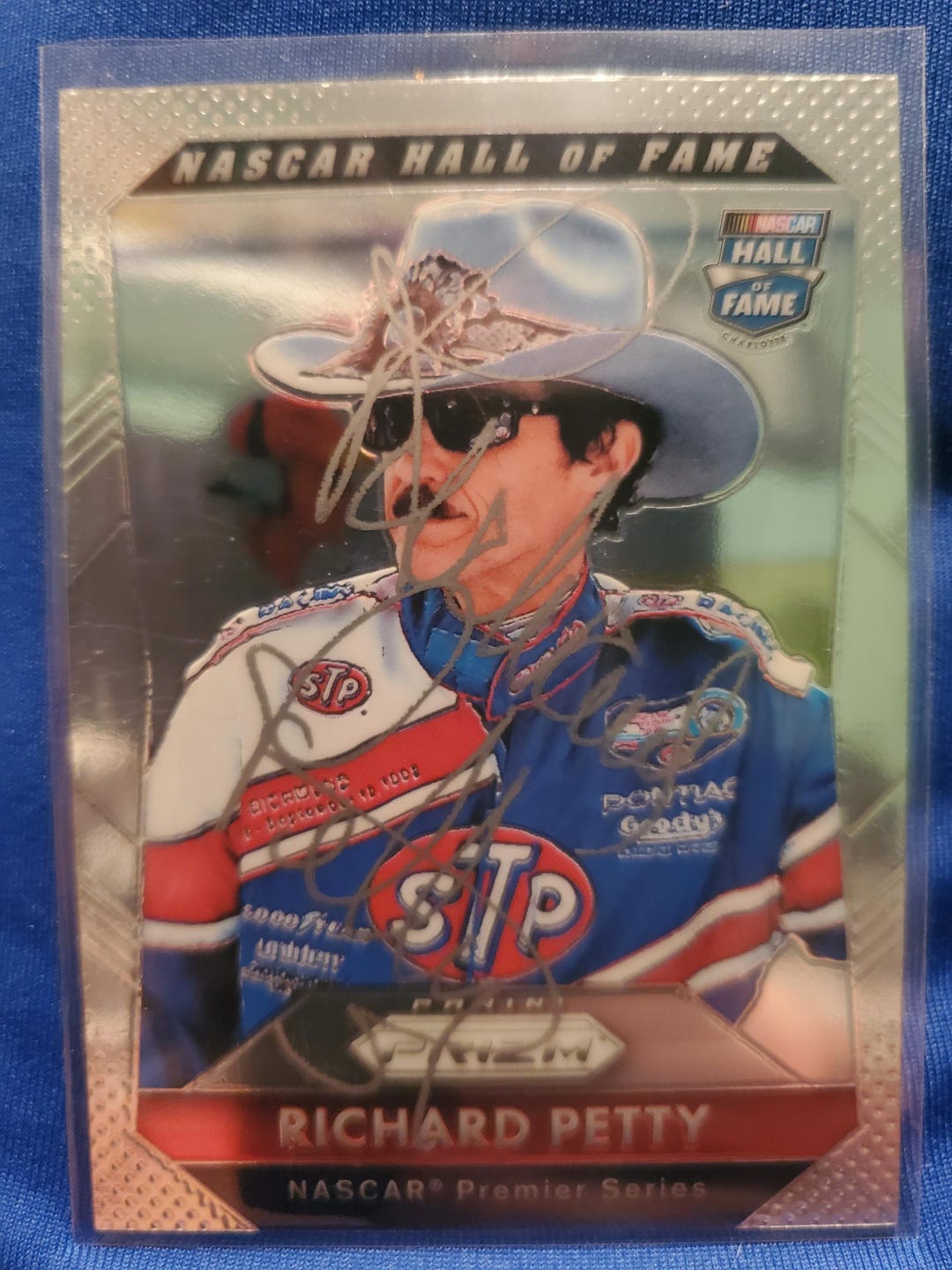 Richard Petty Authentic Hand Signed Action Panini Prizm Hall of Fame ...