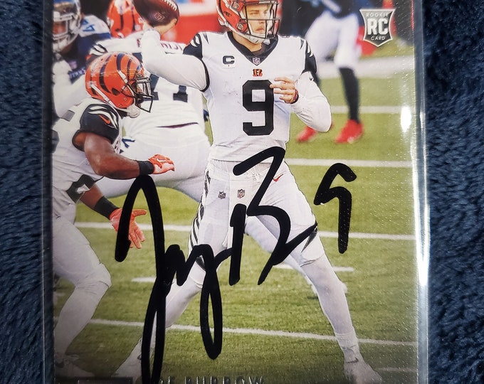 Joe Burrow Authentic Hand Signed 2020 Chronicles Rookie Football Card ...