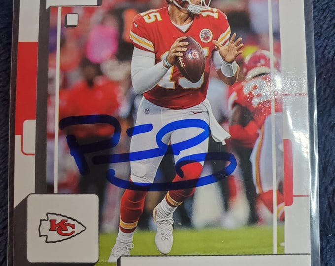 Patrick Mahomes Authentic Hand Signed 2021 Donruss Card Autographed ...
