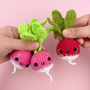 Crochet Radish Keychain Pattern Kawaii Amigurumi Vegetable Bag Charm ...