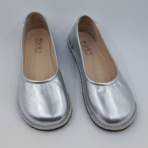 Women's Wide Toe Box Ballet Shoes, Lightweight Leather Flats, Slip on ...