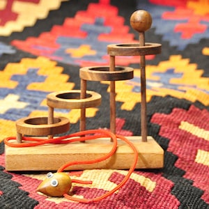 Free the Mouse - Wooden Brain Teaser - Rope Mind Puzzle - Difficulty 4/ ...