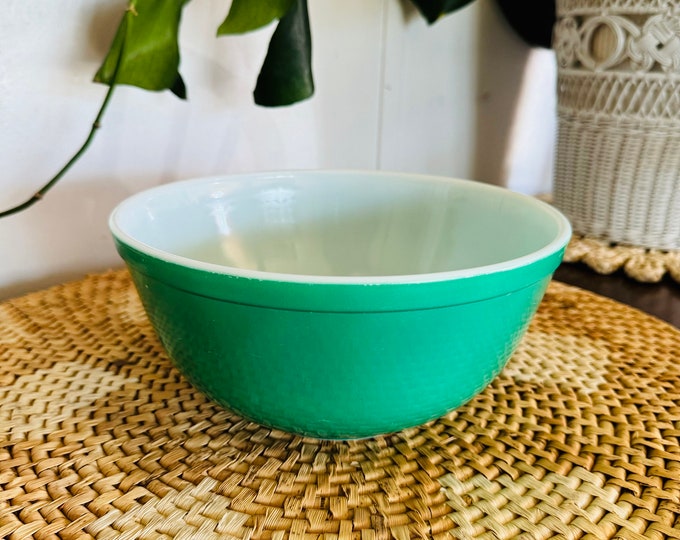 Vintage Pyrex Green 403 Mixing Bowl/ Collectable Pyrex Bowl/vintage ...