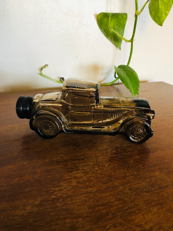 Vintage decor avon car - Gem