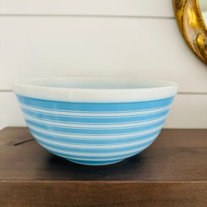 Vintage Pyrex 403 2 1/2 Quart / Blue and White Striped Bowl/ Mid ...