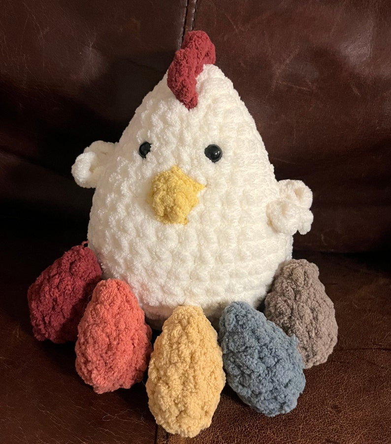 Bitty Betty, the Egg Laying Chicken Crochet Pattern - Etsy