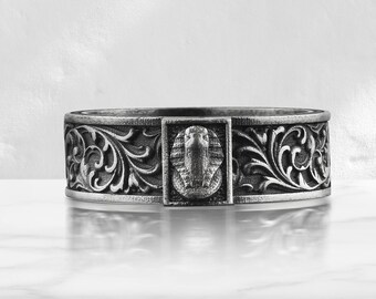 Horus Falcon Ring - Etsy