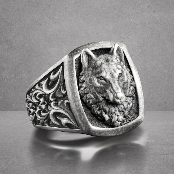 Silver Wolf Ring - Etsy