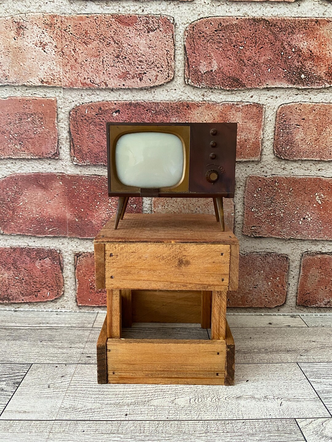 Vintage MCM 1950's Interactive Console TV Salt & Pepper Shakers - Etsy
