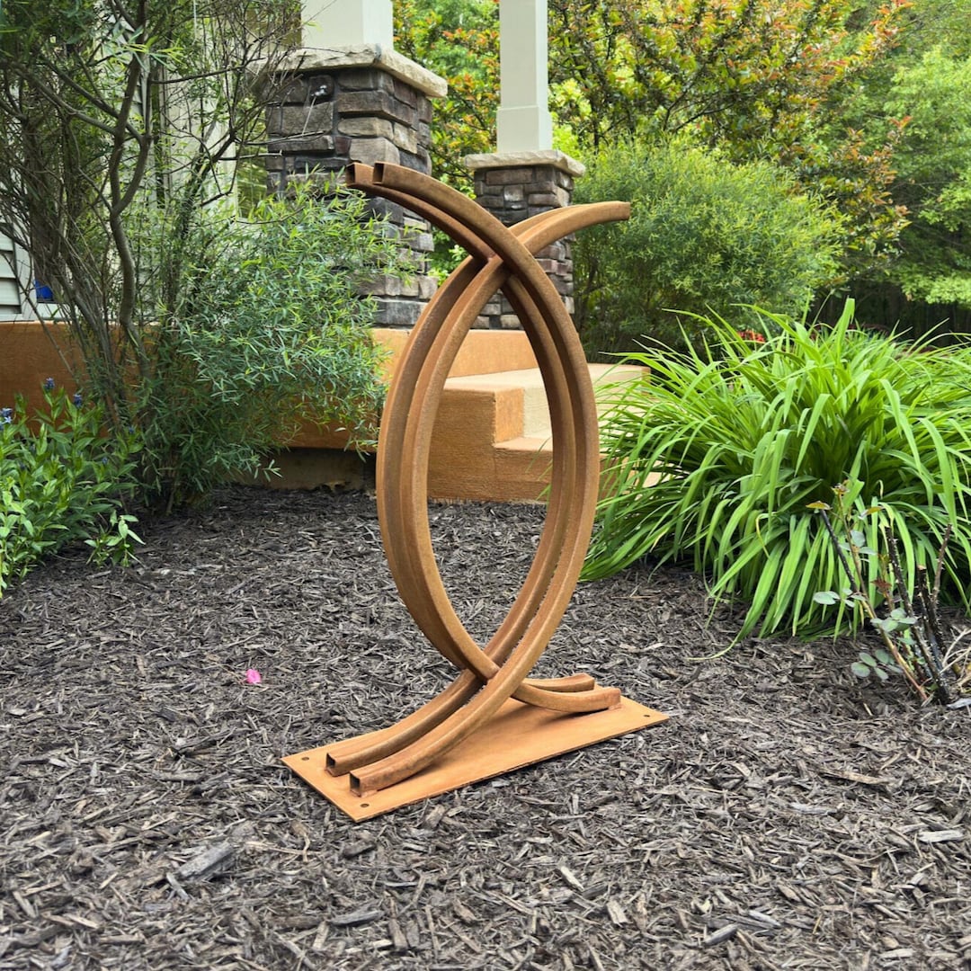 Modern Metal Garden Sculpture - Abstract Outdoor Yard Art - Rusted ...