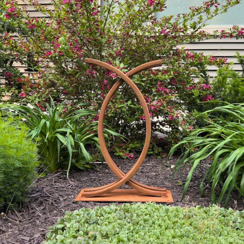 Rustic Metal Garden Sculpture - Curved Outdoor Yard Art - Handcrafted ...
