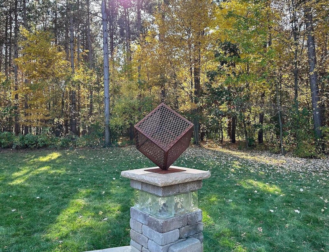 Rustic Metal Garden Sculpture - Modern Decor for Spring Weddings ...