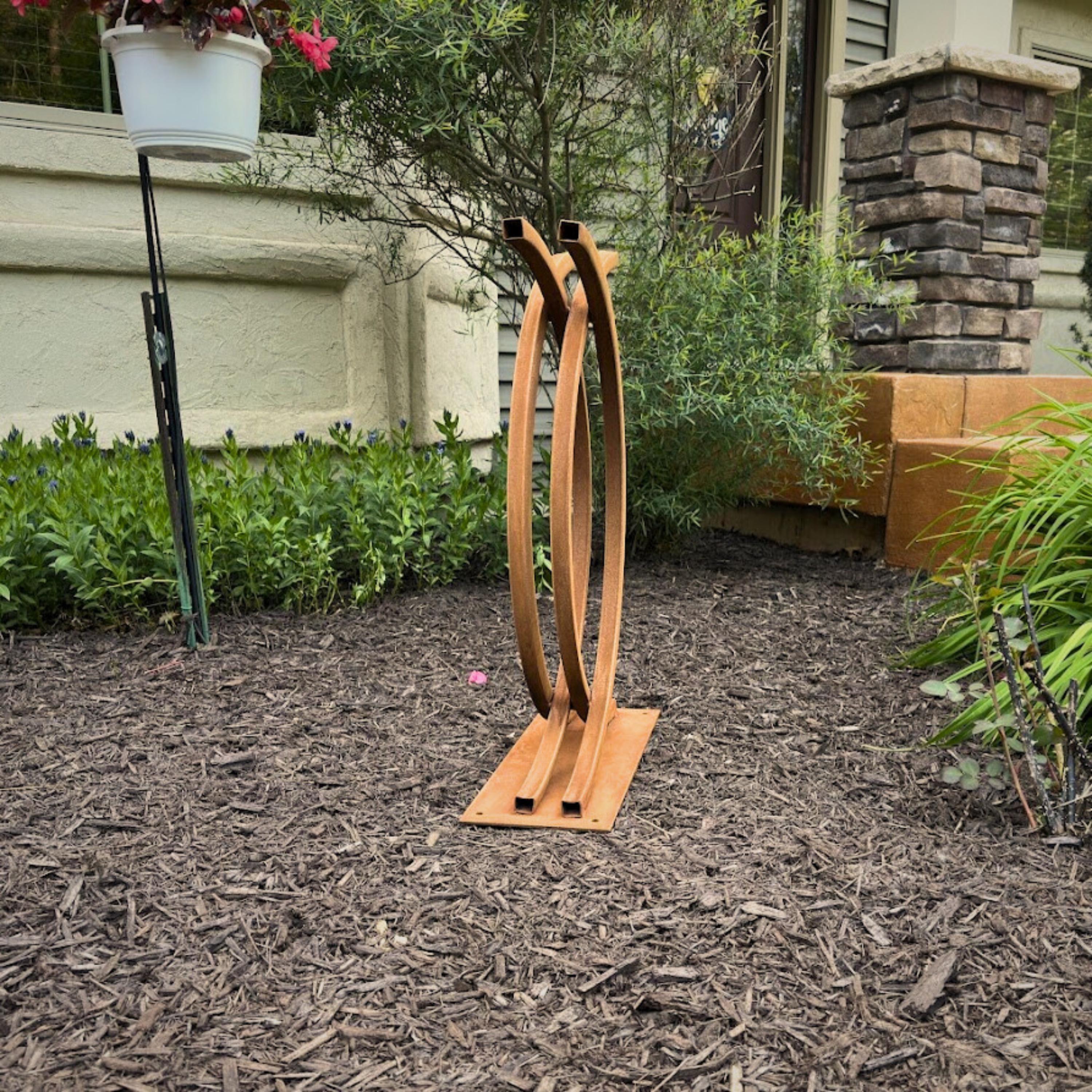 Modern Metal Garden Sculpture - Abstract Outdoor Yard Art - Rusted ...