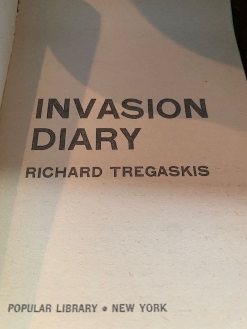 1962 Invasion Diary, by Richard Tregaskis, Popular Library Edition, 220 ...