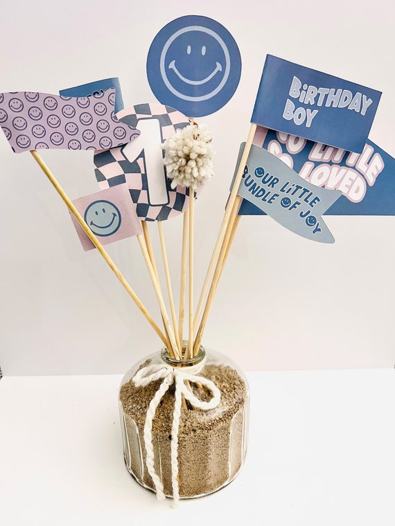 Happy Smiley Face Center Pieces / Photo Booth Props / Cupcake - Etsy