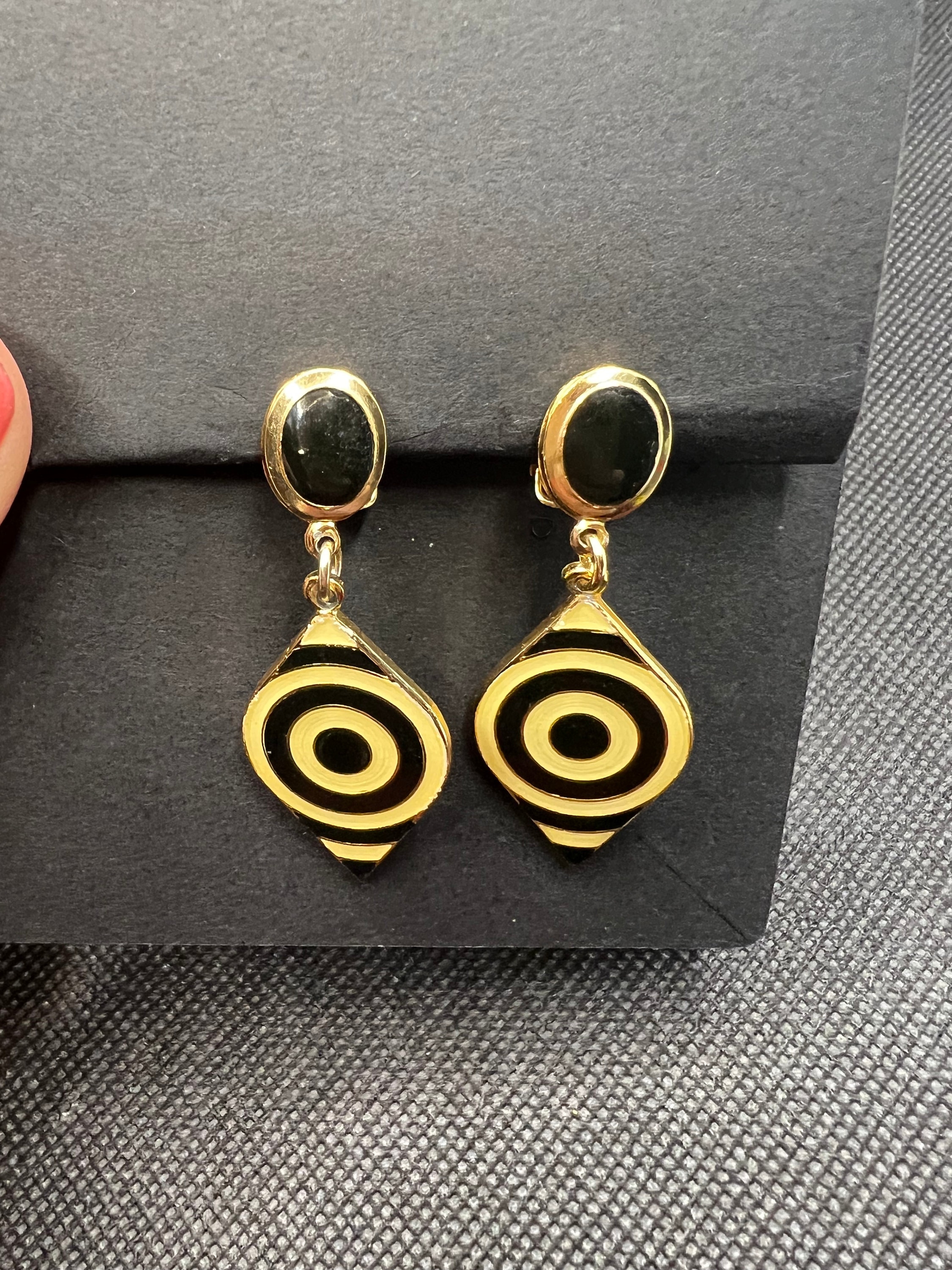 1960 Mod Bullseye Clip on Earrings - Etsy