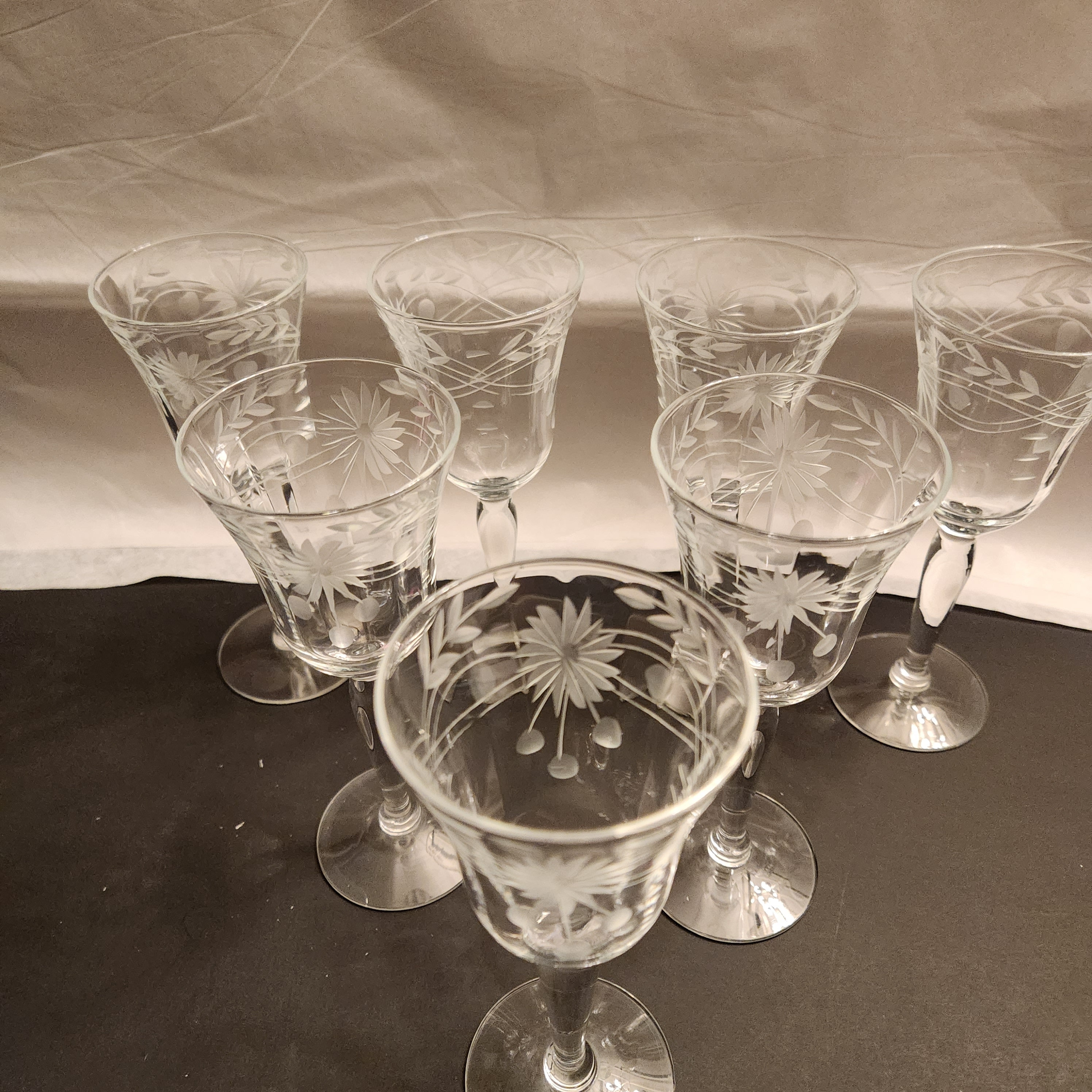 7 Vintage Etched Crystal Stemware/cocktail Glasses - Etsy