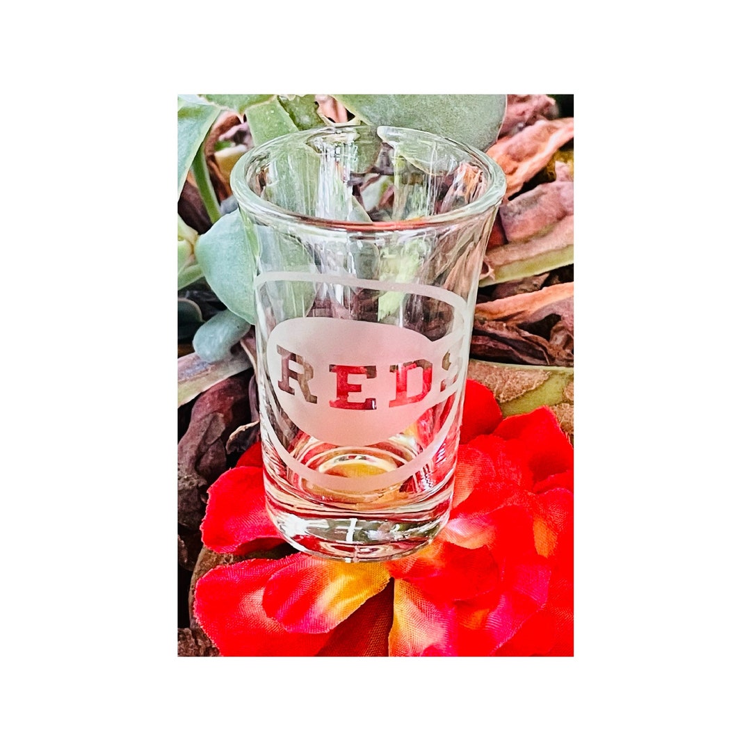 Cincinnati Reds Engraved Shot Glasses MLB Gifts Cincinnati Reds ...