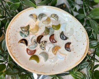 Flashy Labradorite Crescent Moons, Mini Crystal Moon, Third Eye Crystal ...