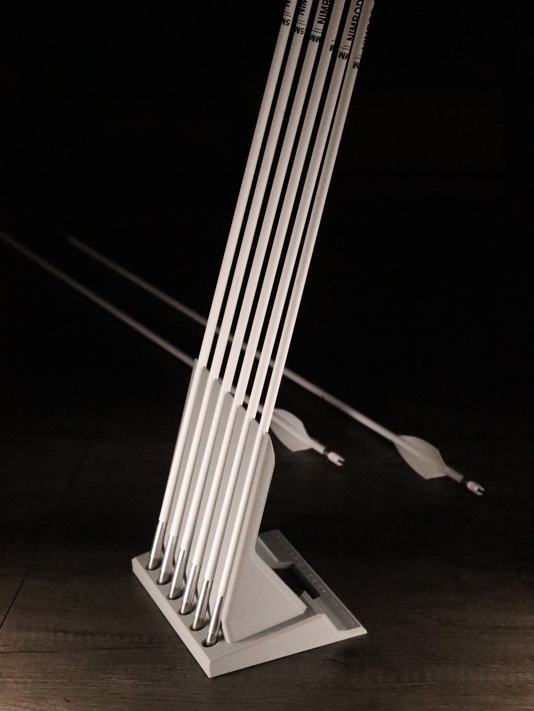 Modern 6-arrow Stand - Grey/black - Etsy