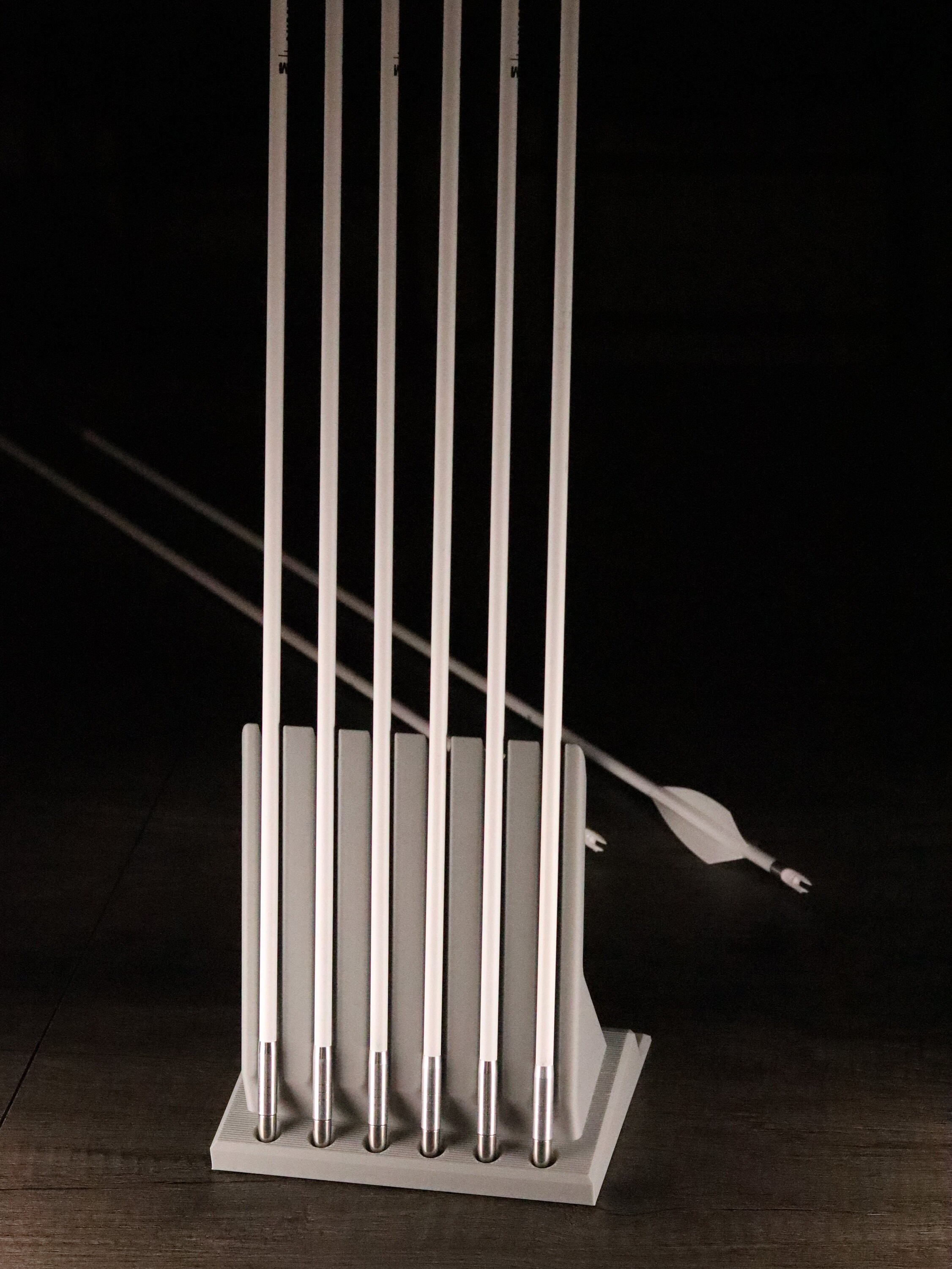 Modern 6-arrow Stand - Grey/black - Etsy