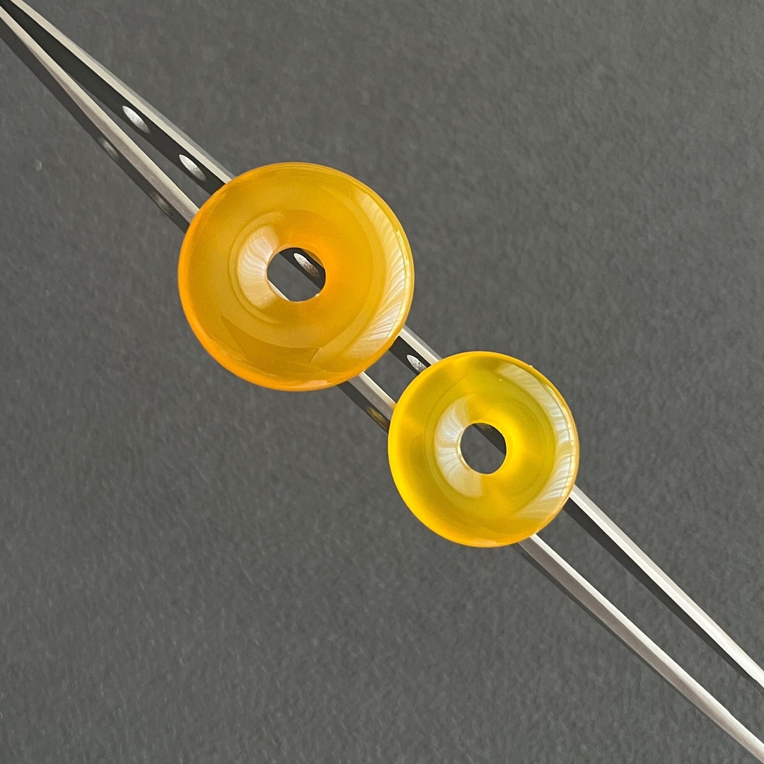 Superior Quality Natural Round Yellow Agate Stone , Round Disc Pendant ...