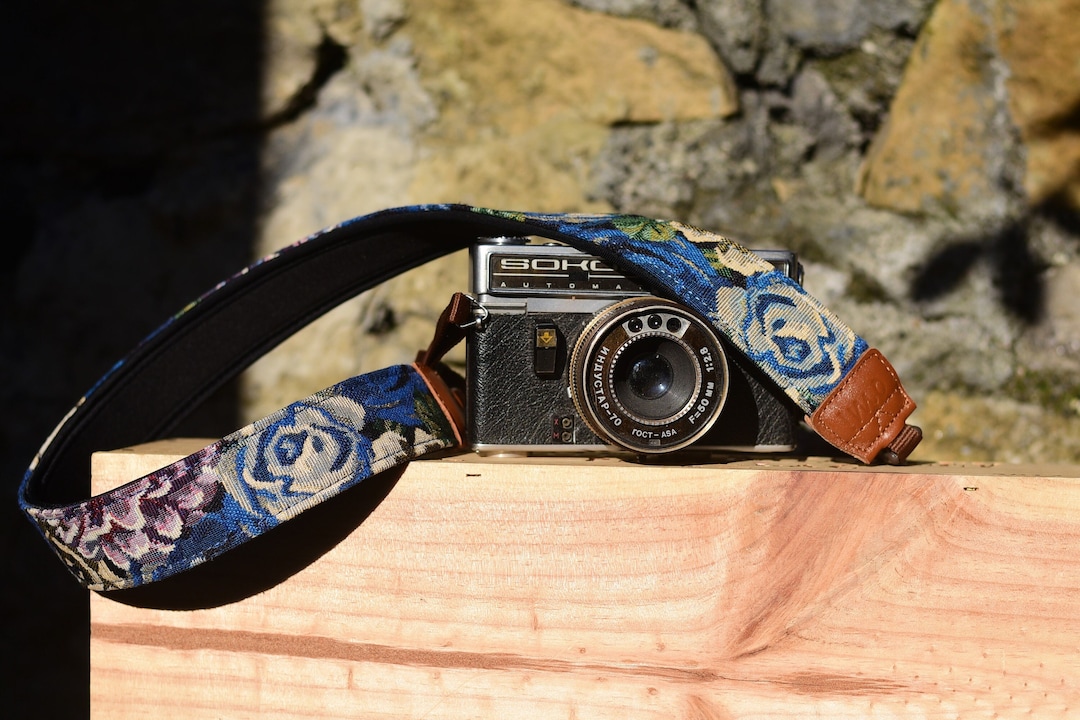 Imo Romantic Blue Rose Camera Strap Suits for DSLR / SLR With Quick ...