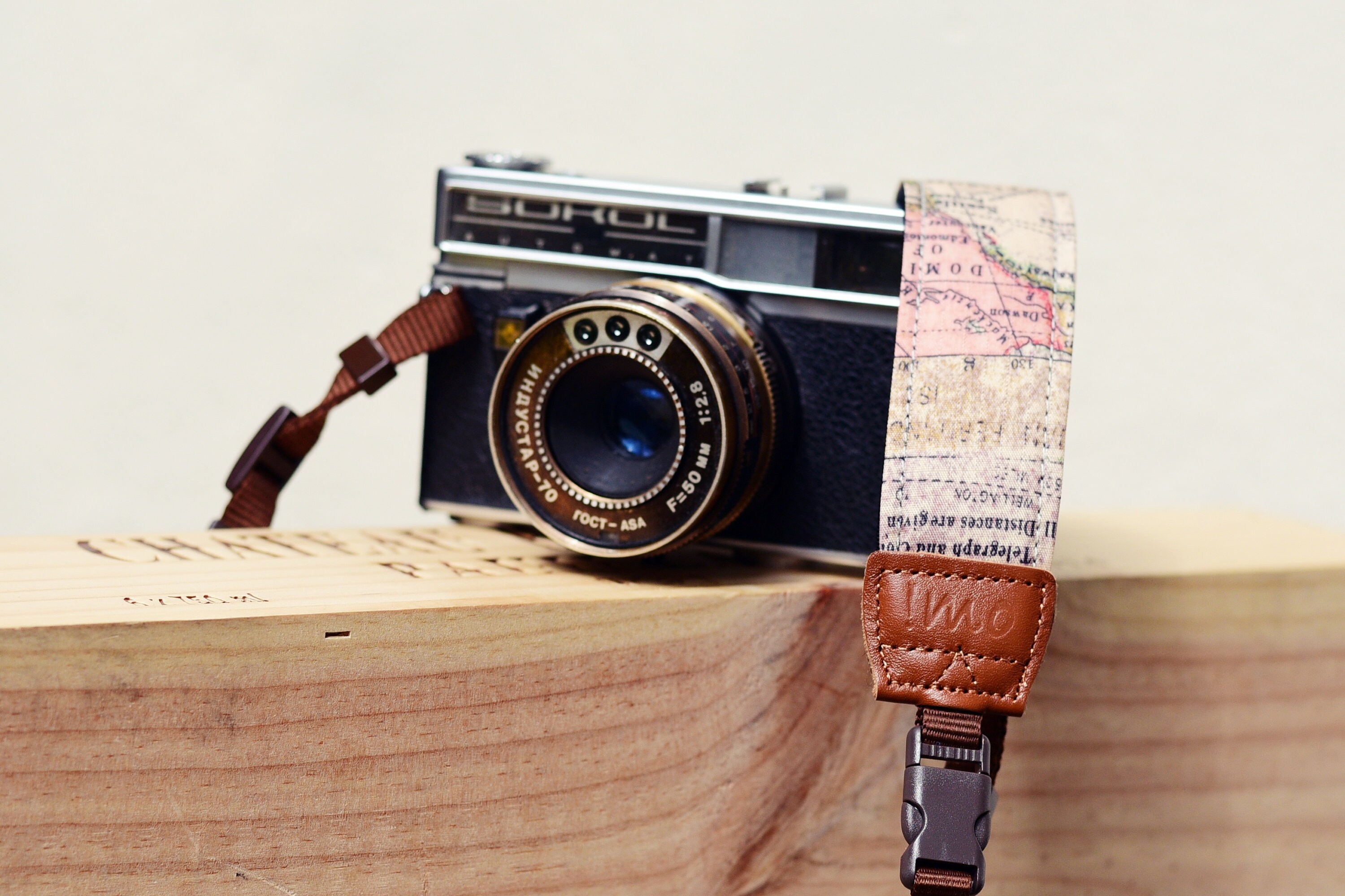 Imo Old Map Camera Strap Suits for DSLR / SLR With Quick Release ...