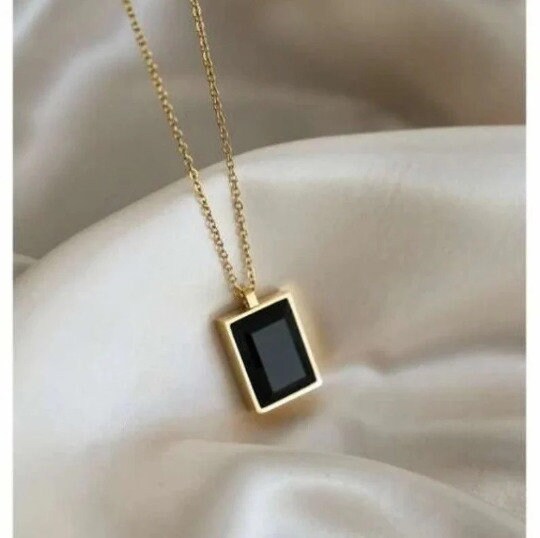Large Black Onyx Pendant and Chain - Etsy