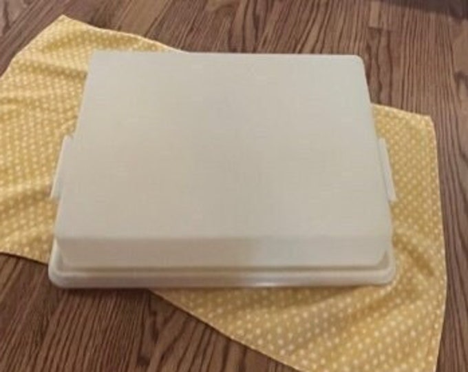 Vintage Tupperware Rectangular Cake Taker 622 - Etsy