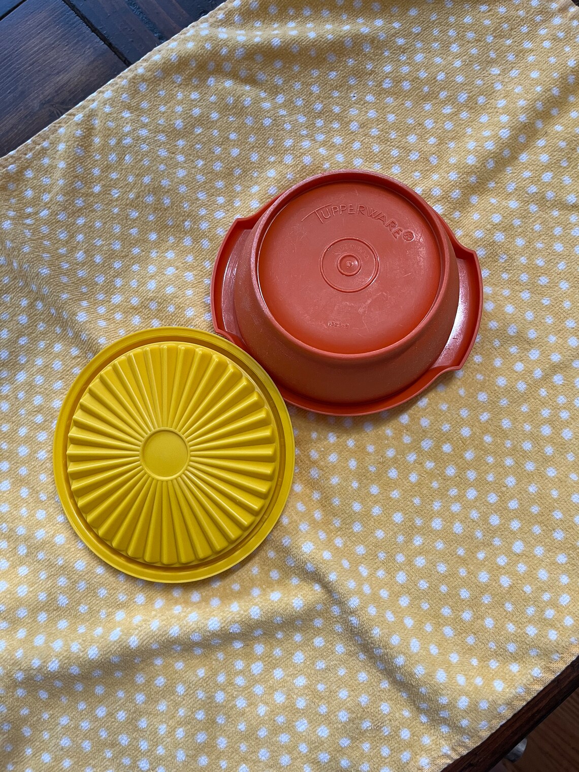 Vintage Tupperware Container With Lid 1323 - Etsy