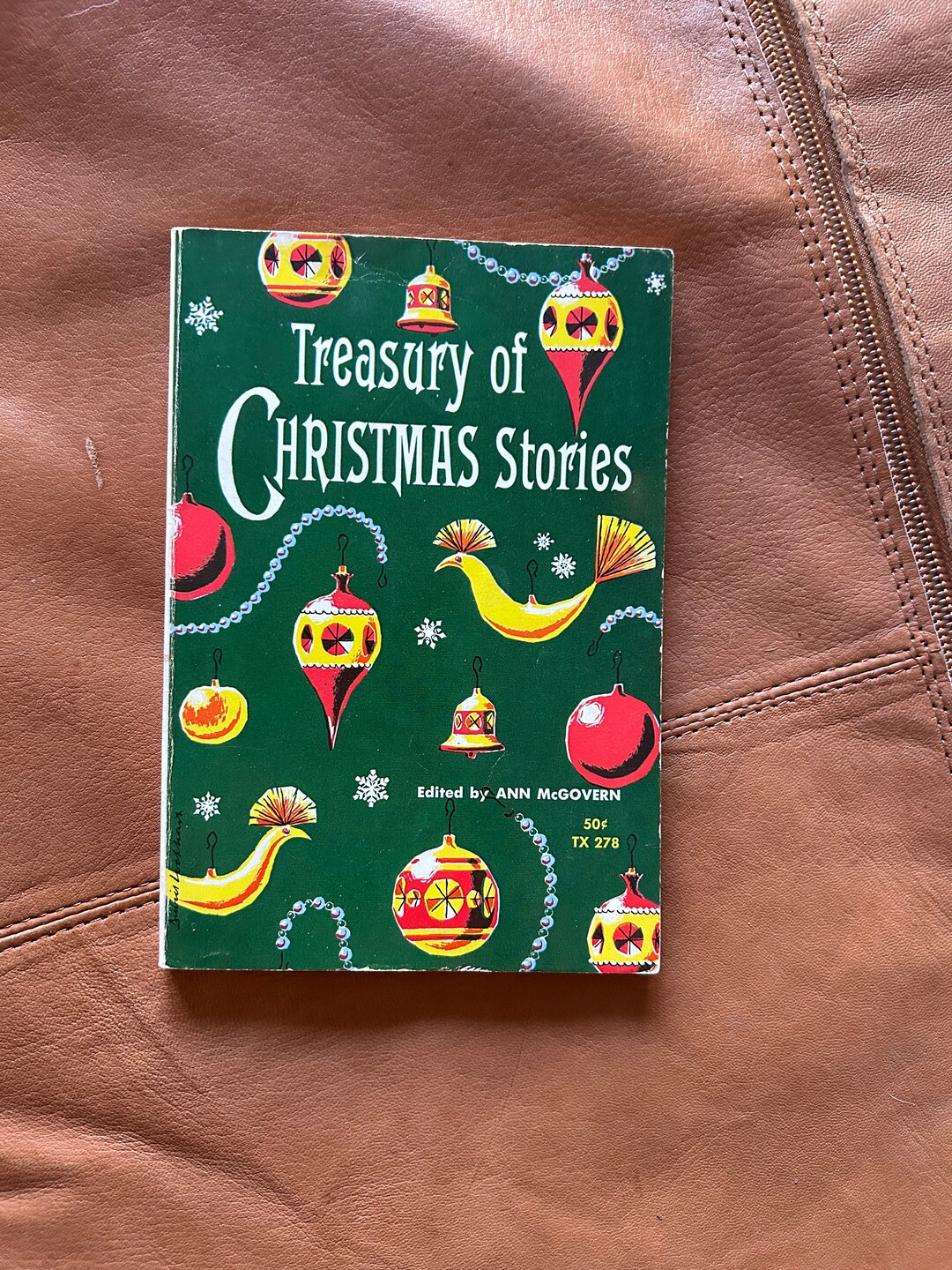 Vintage 1968 Treasury of Christmas Stories - Etsy