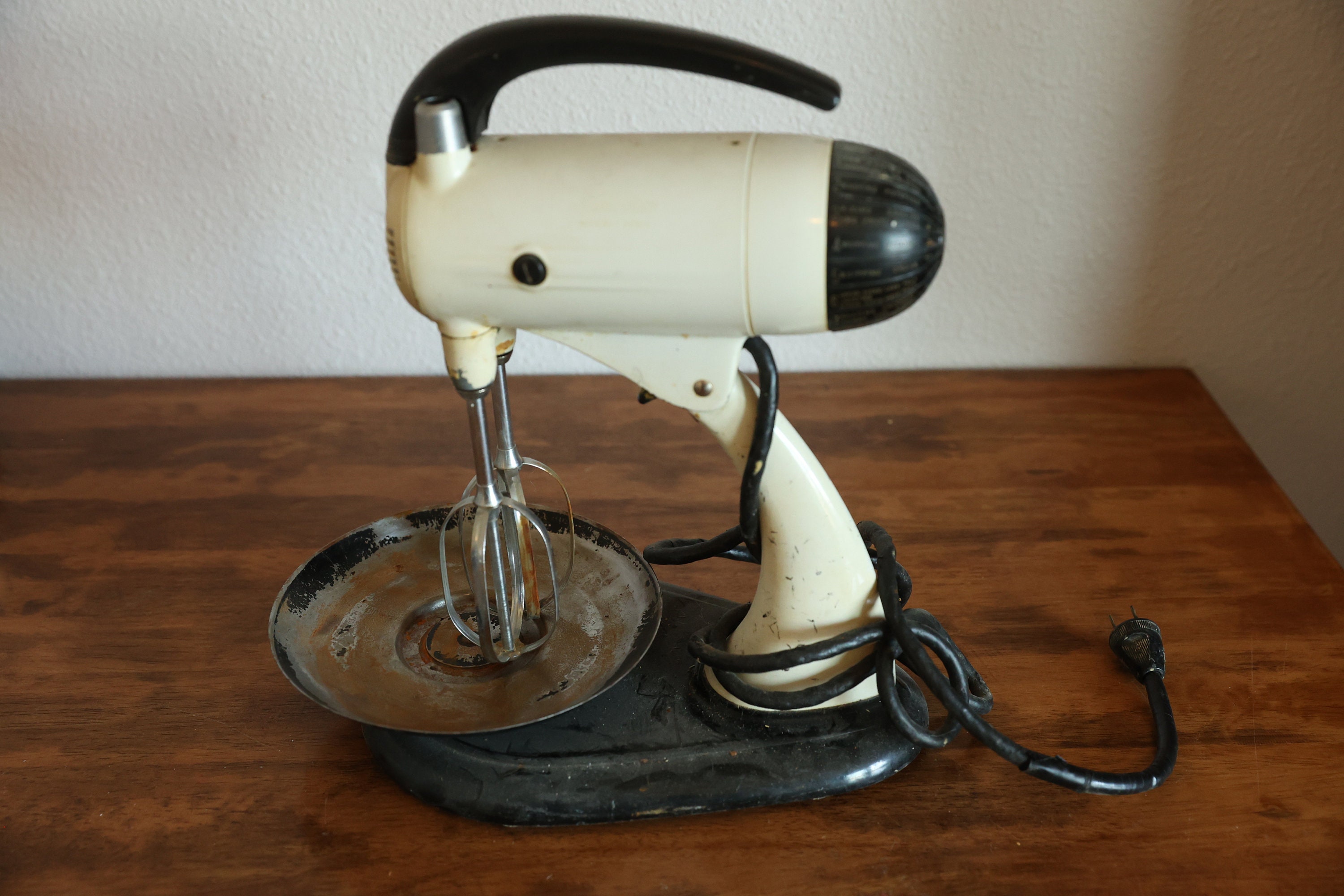Sunbeam Mixmaster With Book, Vintage Kitchen Items, Mixer - Etsy