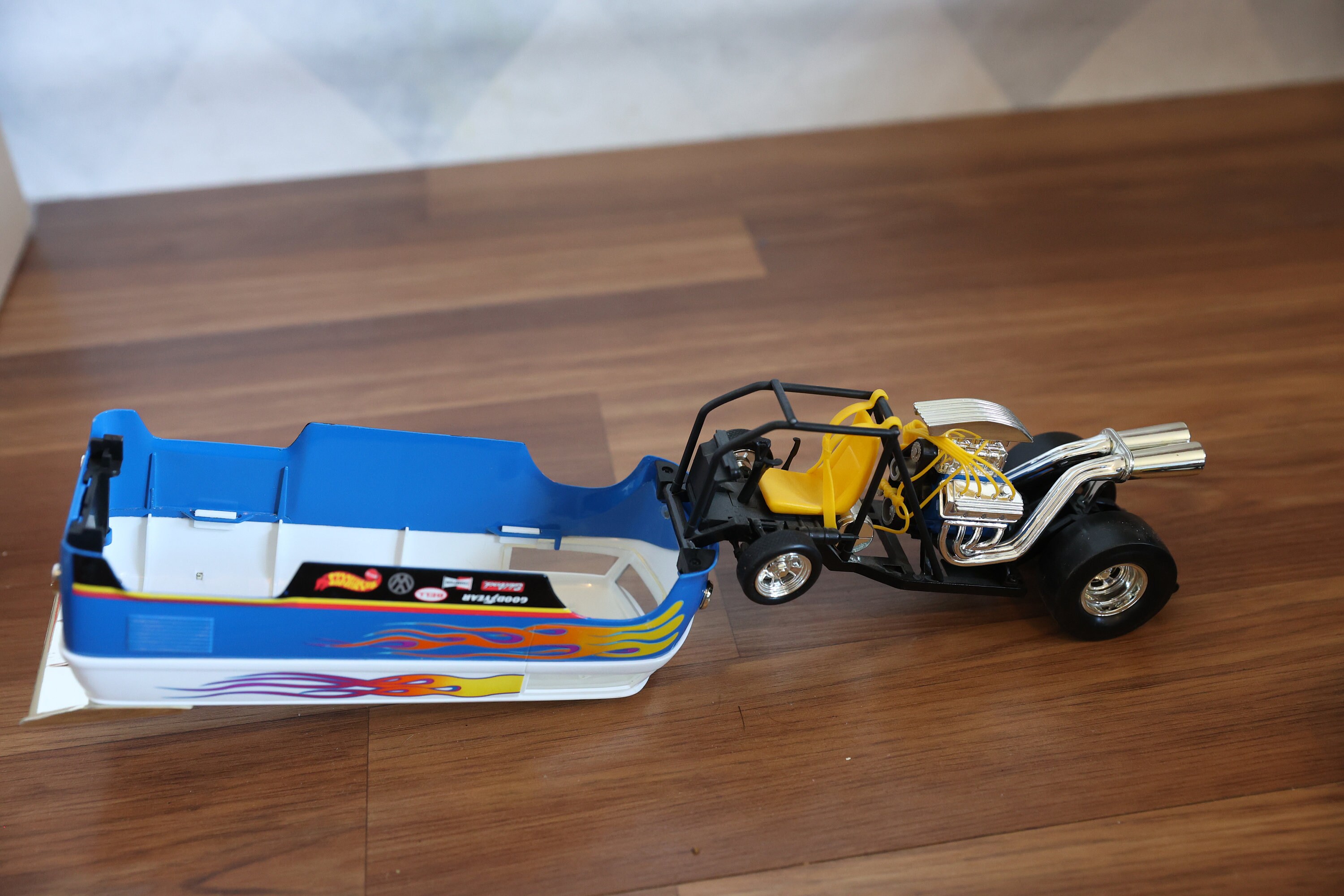 Hot Wheels VW Drag Bus 1/18, Tootsie Toy Chevy Cameo, Vintage Tonka ...