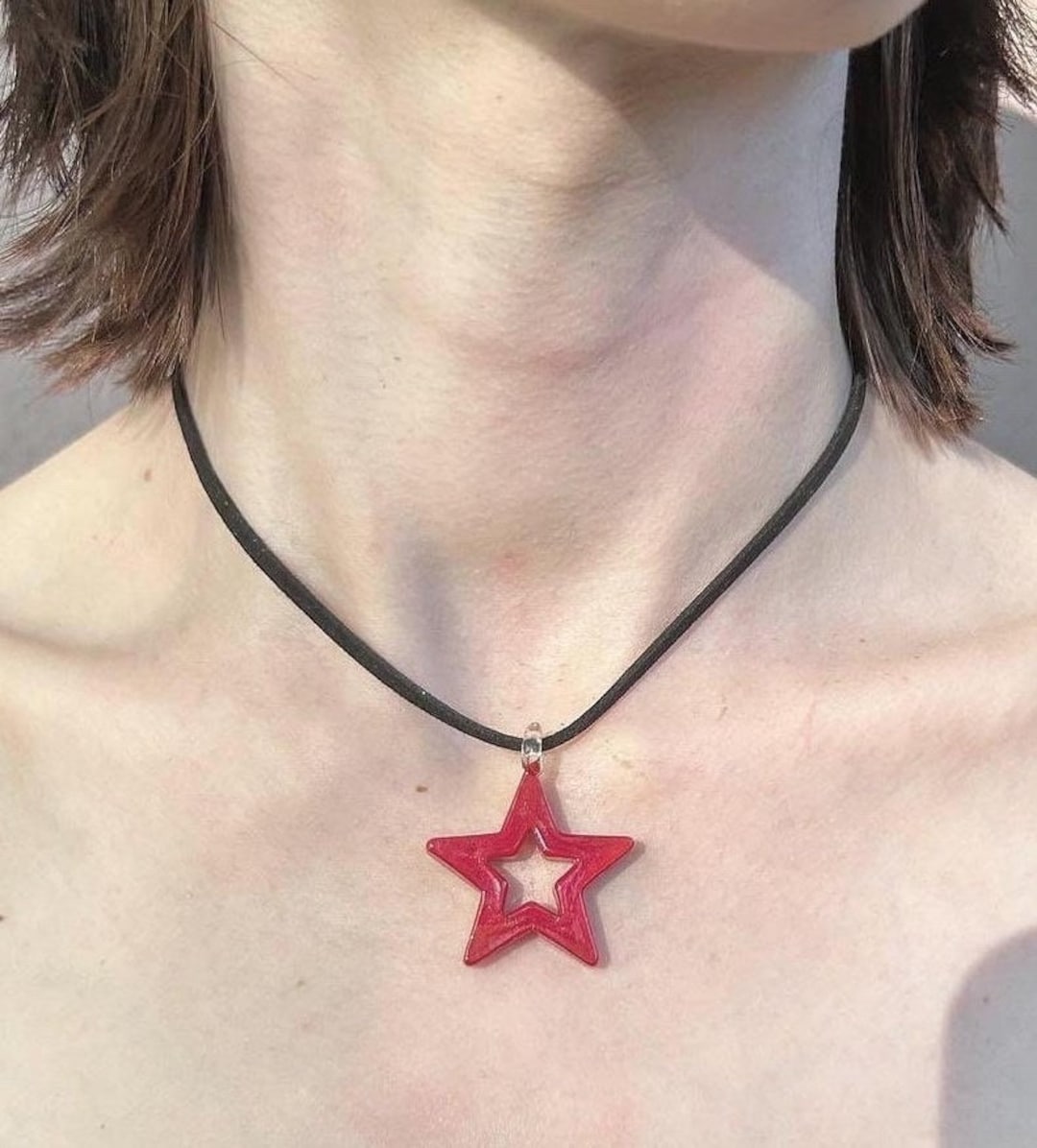 No Tarnishing/lampwork Red Star Pendant Necklace on Black Faux Leather ...